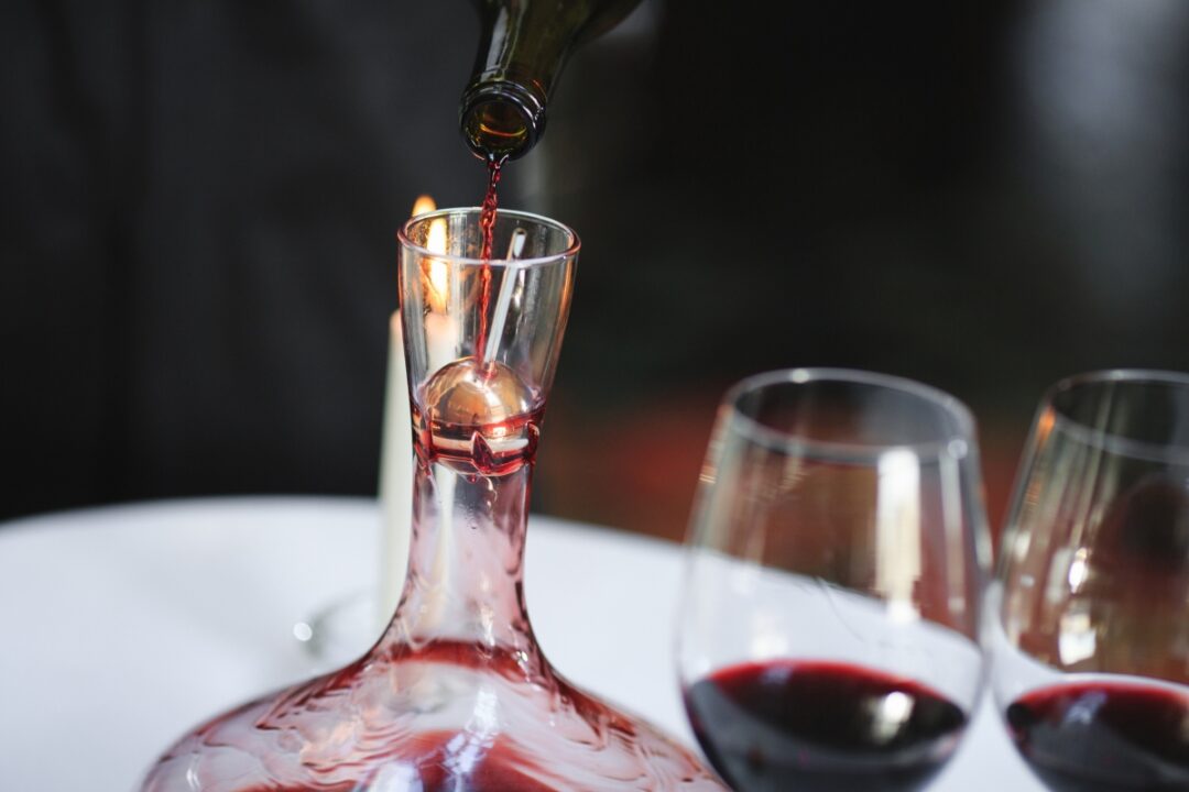 These Types of Wines Need to be Decanted & These No – Pinot Squirrel